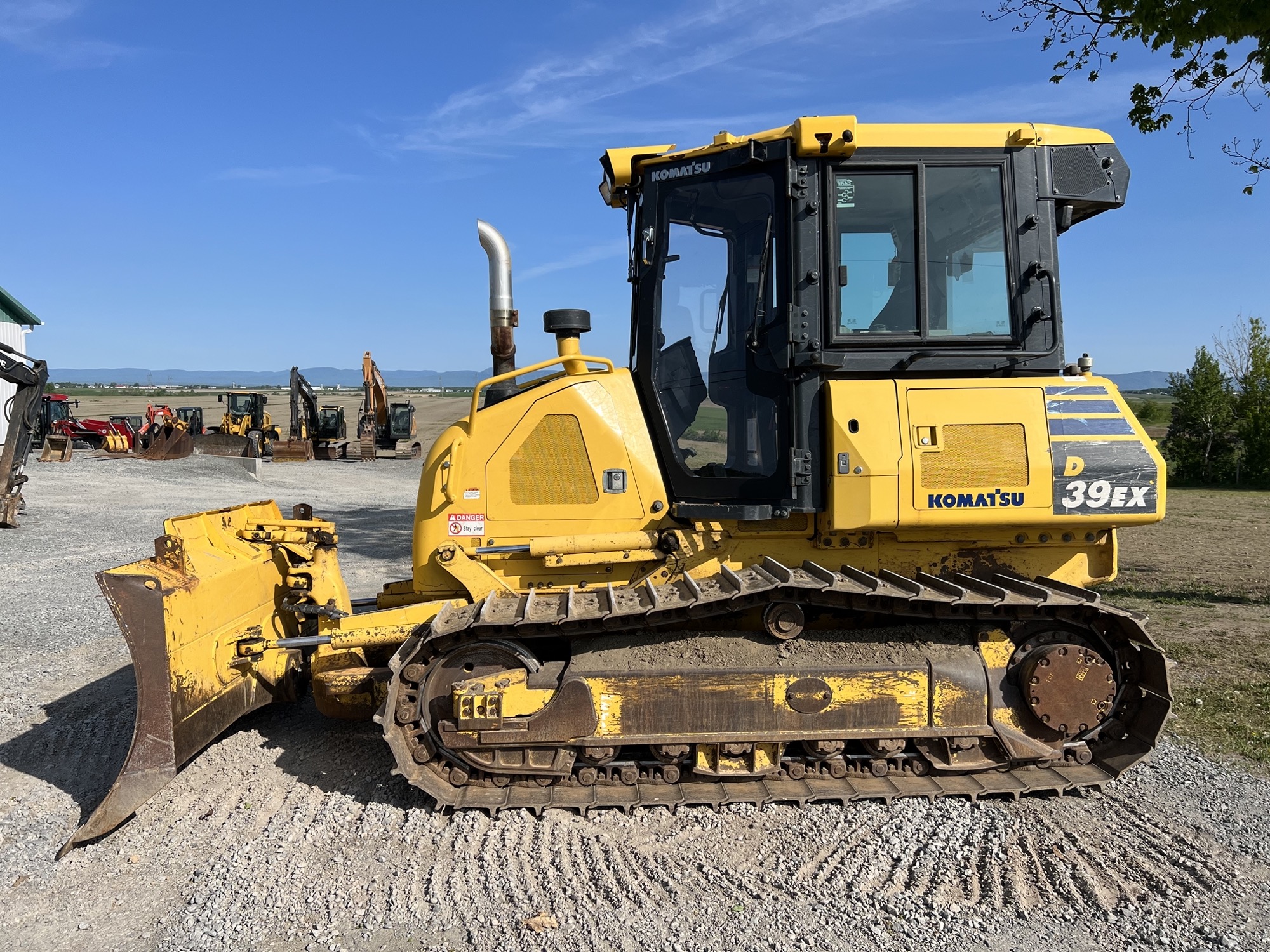 Bulldozer Komatsu - à vendre - Ma revue agricole